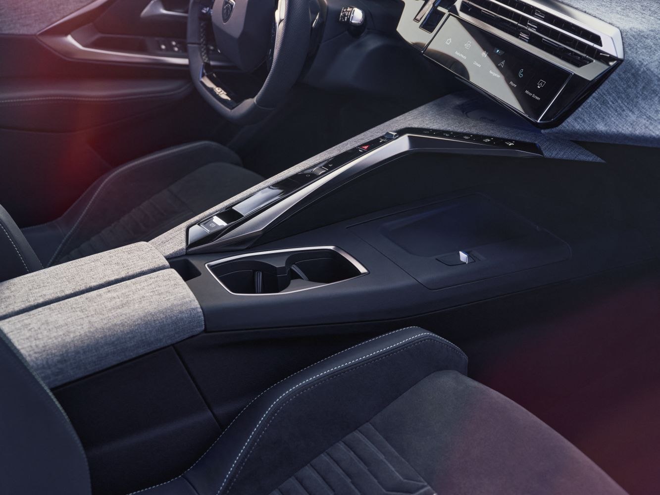 Peugeot 3008 III (Phase I, 2023) e-3008 98 kWh (231 Hp) Long Range